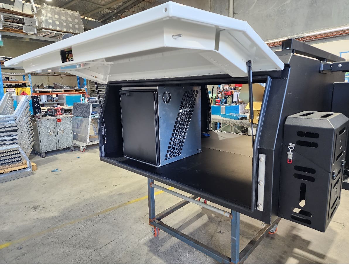 Bushman Upright Fridge Aluminium Box - Dunn & Watson